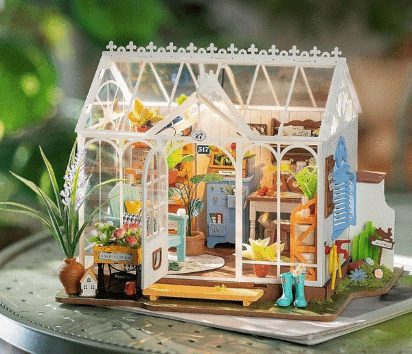 Rolife-DG163-DIY-LED-Dreamy-Garden-Miniature-House-Kit