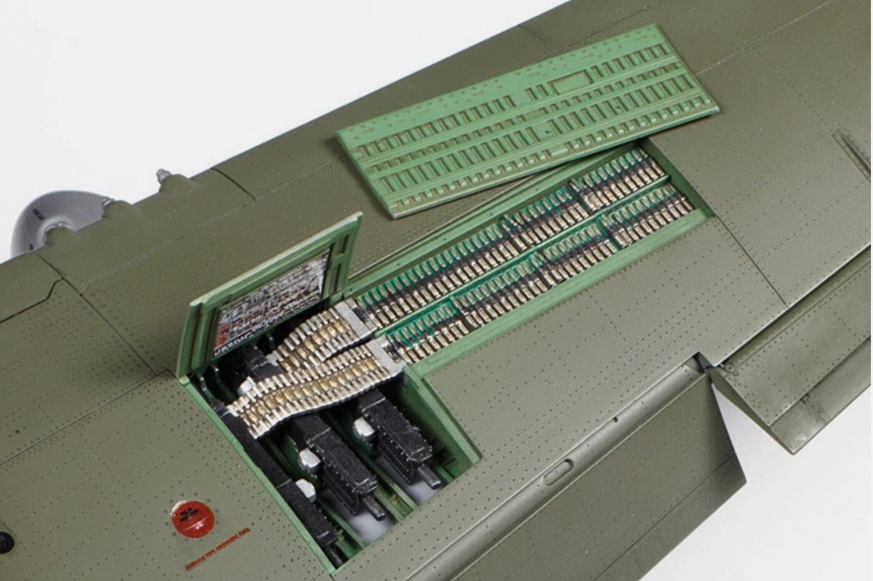 Tamiya-60322-1:32-USAAF-P-51D-Mustang-Model-Aircraft-Kit